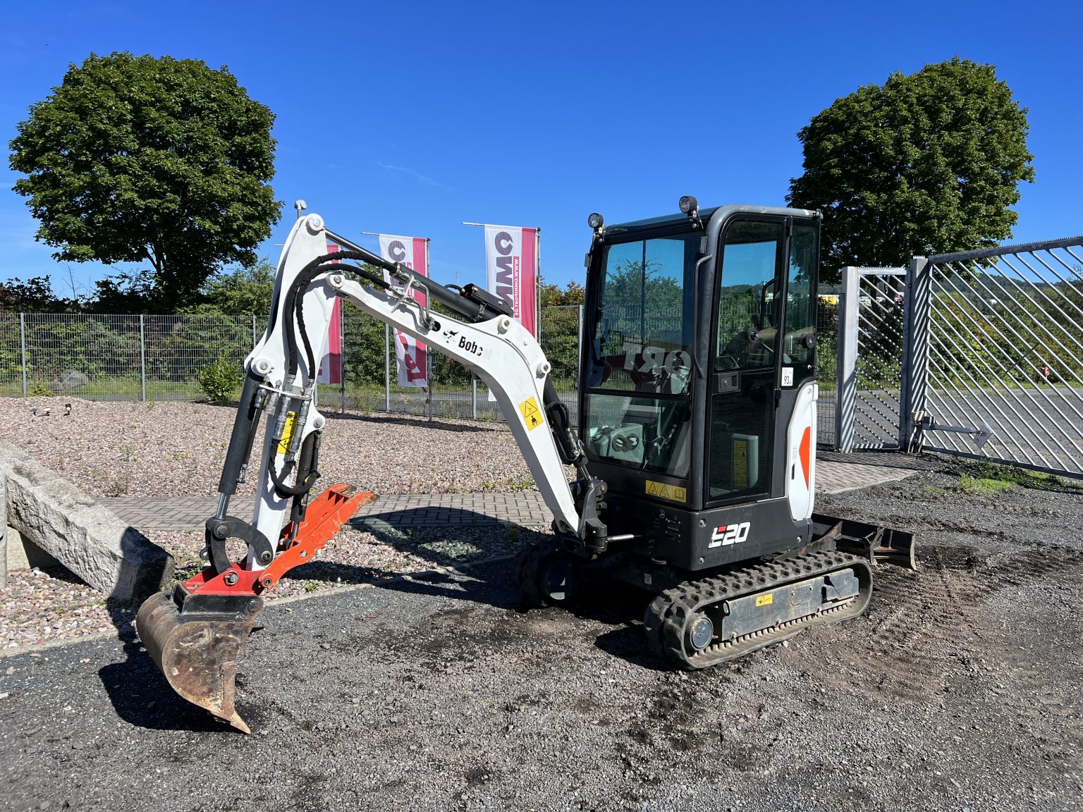 BOBCAT E20 – OMNIPORT